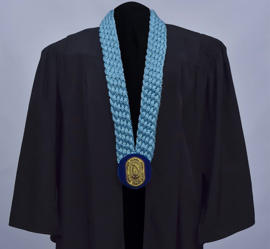 Best Graduation Cloaks, Hat,Scrolls,Pouchs,Garlands,Hoods In Sri Lanka